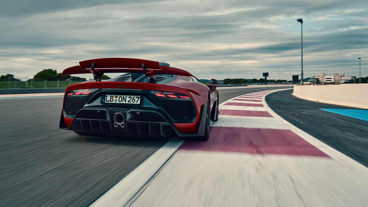 Geniet Van De Mercedes AMG One Met Ongeëvenaard Vermogen